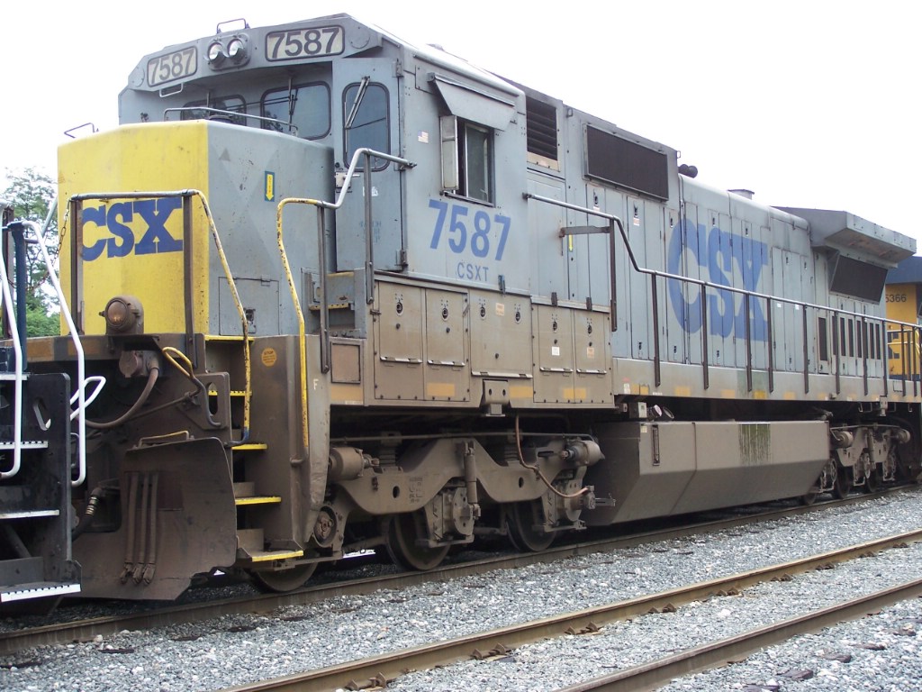 CSX 7587